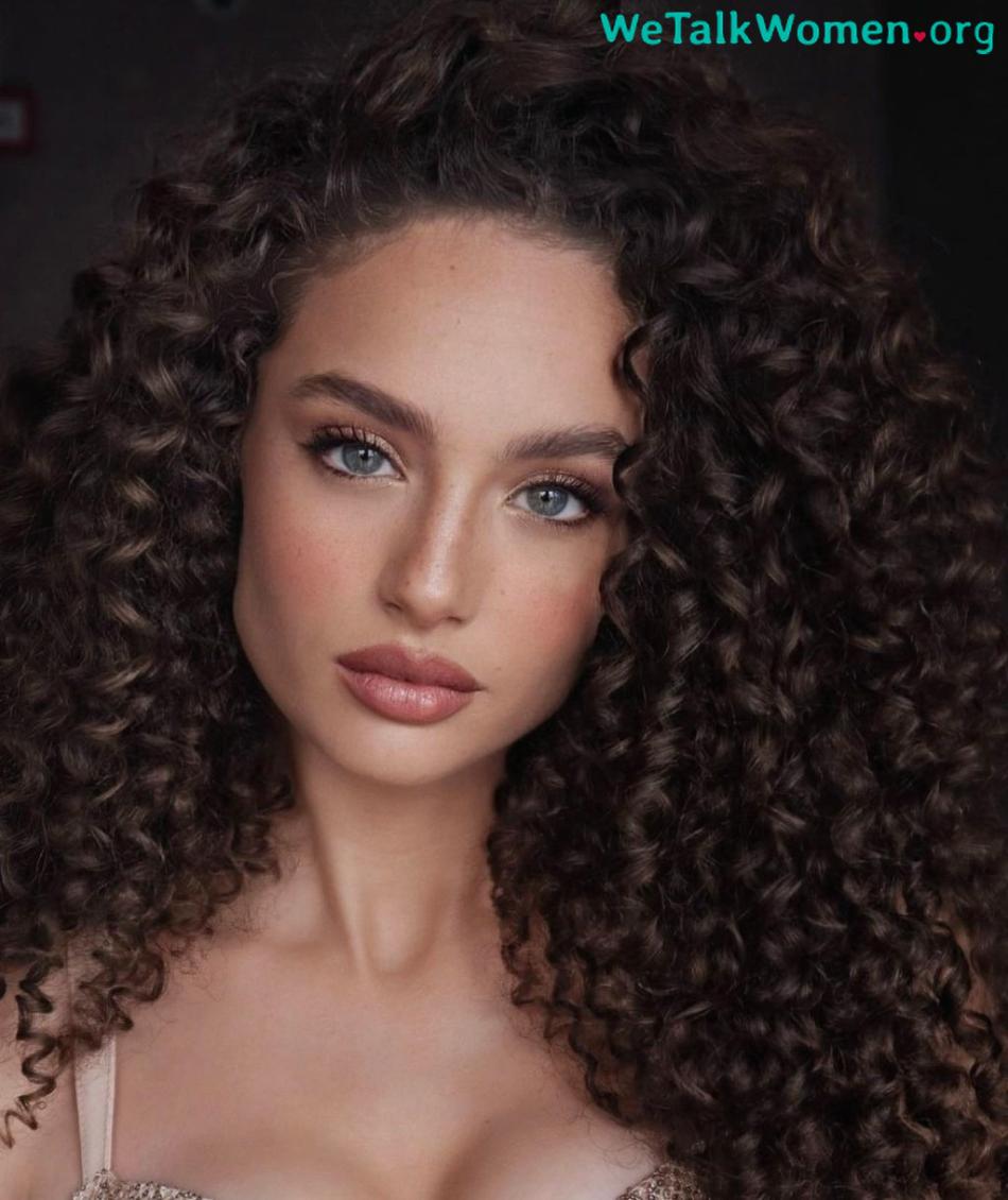 Israeli Sweethearts: A Guide to Dating Israeli Women